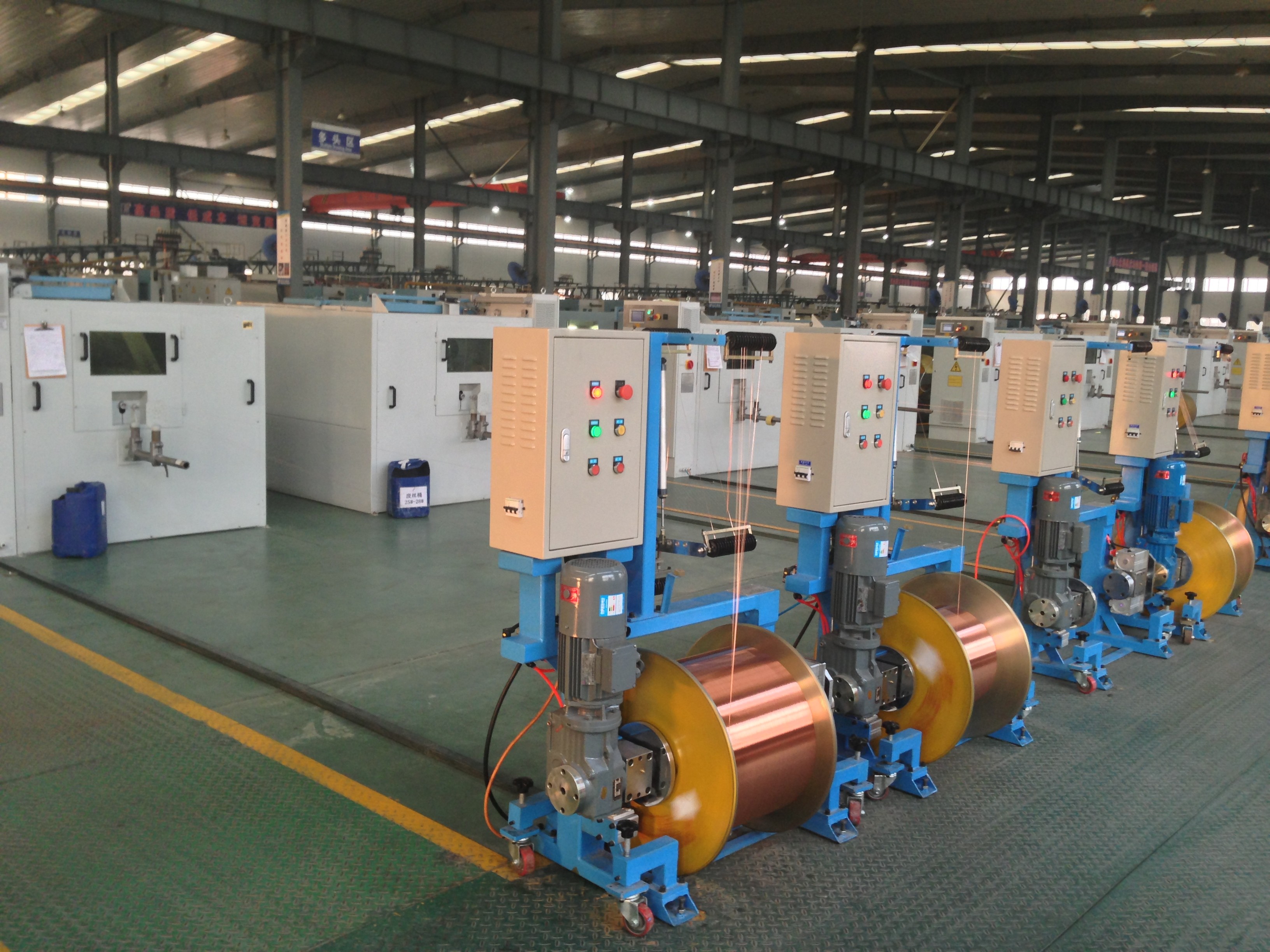 Single Shaft Wire Twister Machine / PLC Control Plastic Extrusion Line