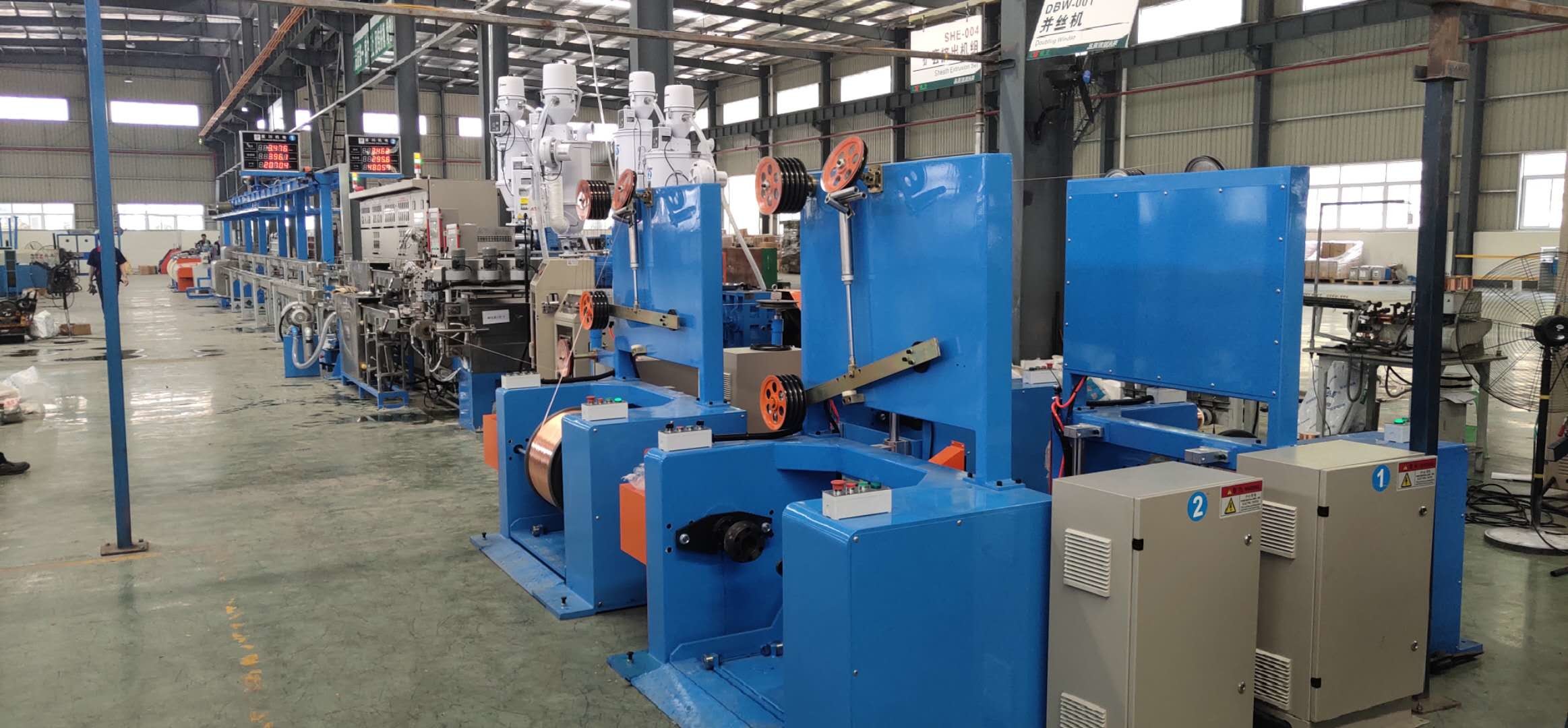 Compact Structure Wire Extruder Machine For Drawing BV Building Wire